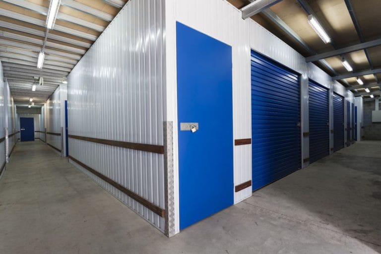 Declutter Your Life with Personal Storage Units for More Space