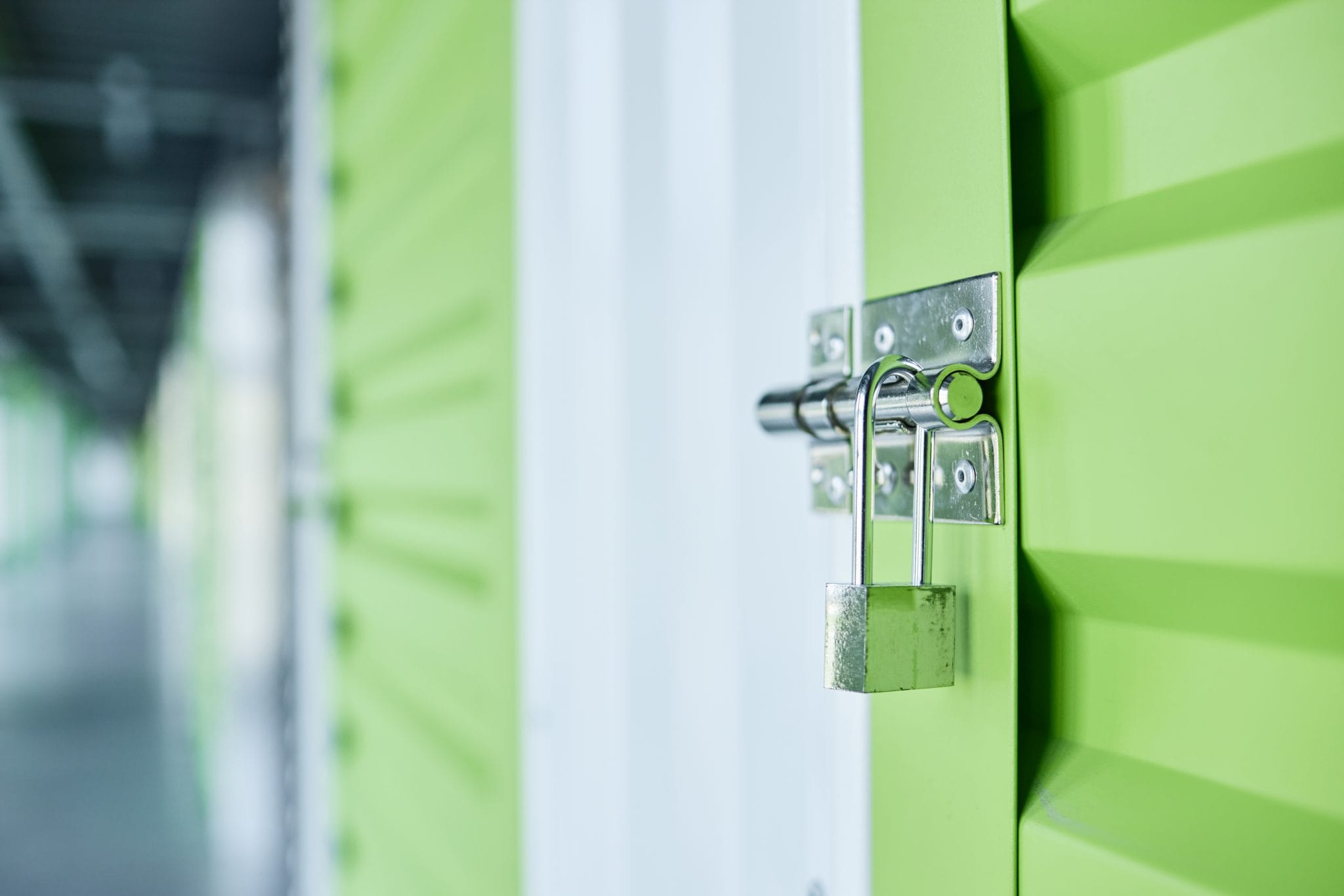 Complete Guide to Storage Security Features in Self Storage Units